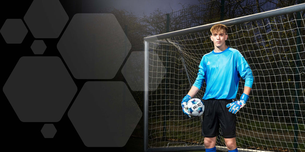 Find all Goalkeeper gloves here – SELECT
